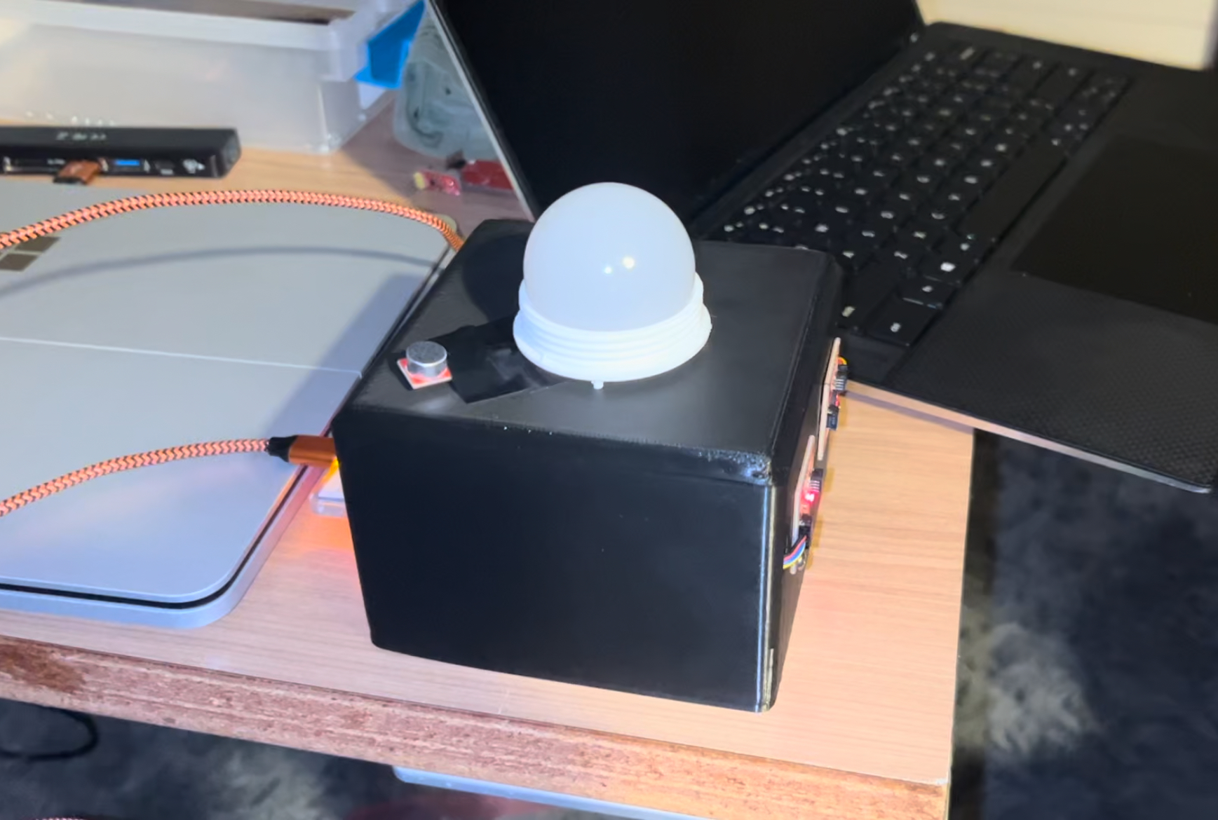 Smart Night Light - Leon Wang